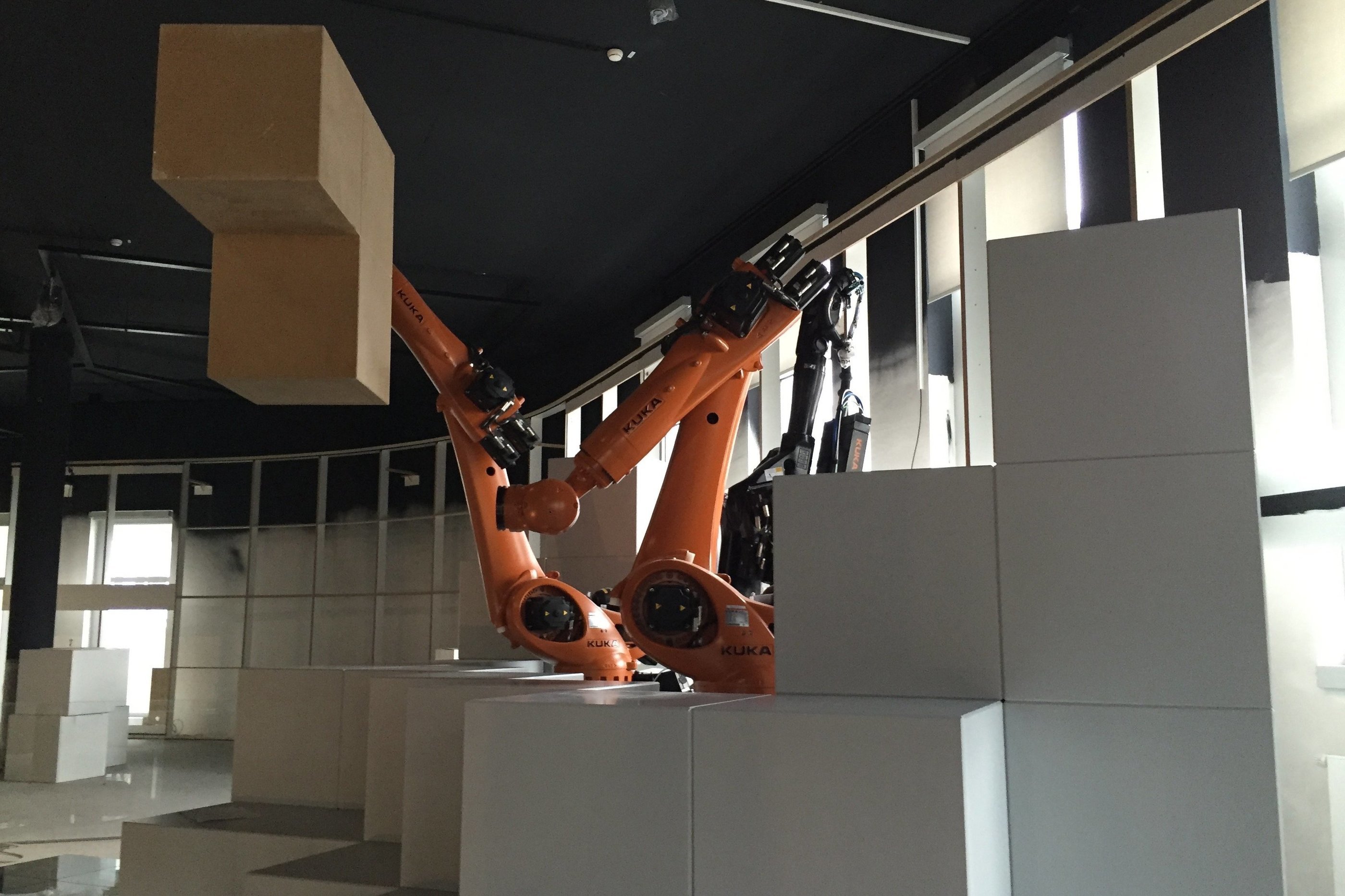 MESO – KUKA: Robotic showroom for industry brand experience